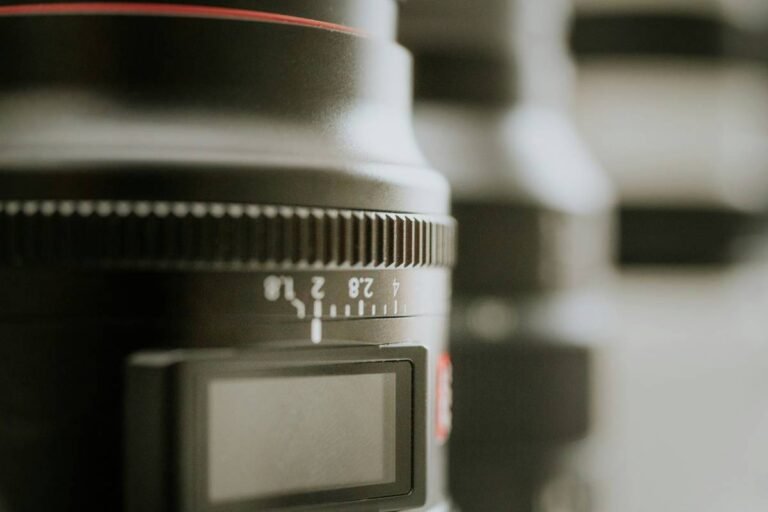 Best Nature Photo Lens for Hiking Cameras: Elevate Your Outdoor Shots